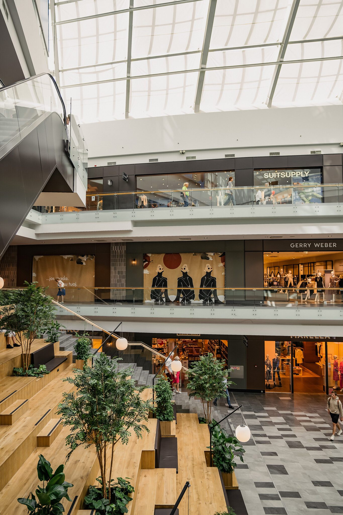 Europa Shopping Center - Baltic Horizon